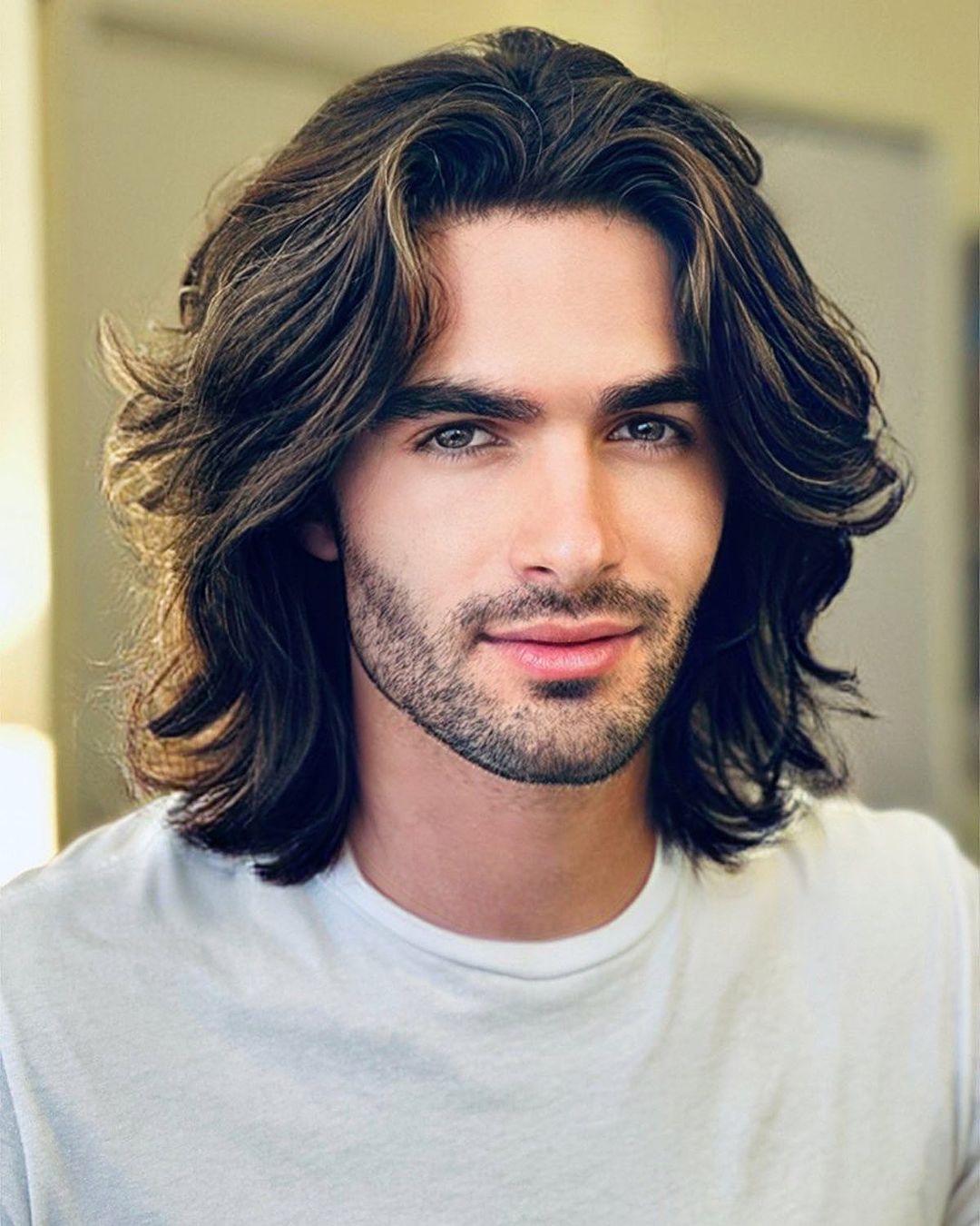 35 Stately Long Hairstyles For Men To Sport With Dignity