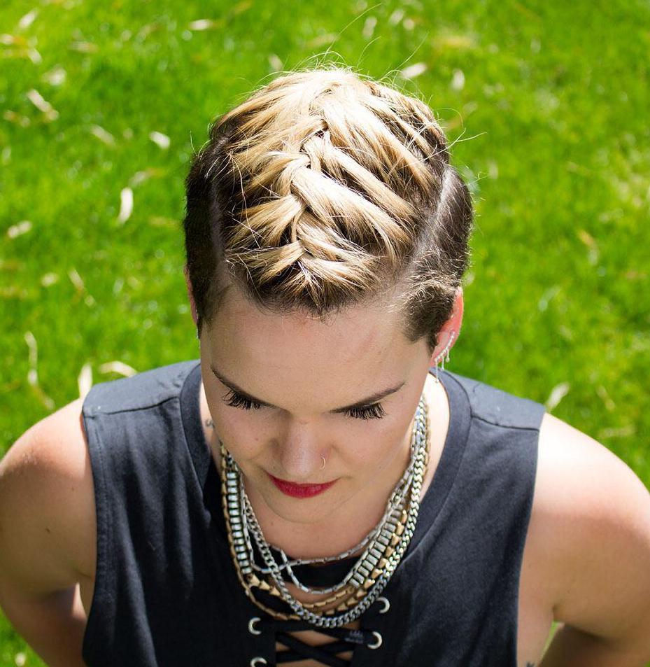 18 Different Ways To Style A Pixie Cut 2018 Complete Guide 9256
