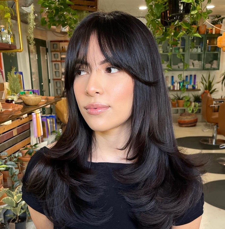 35 Trendy Curtain Bangs Ideas to Try in 2024