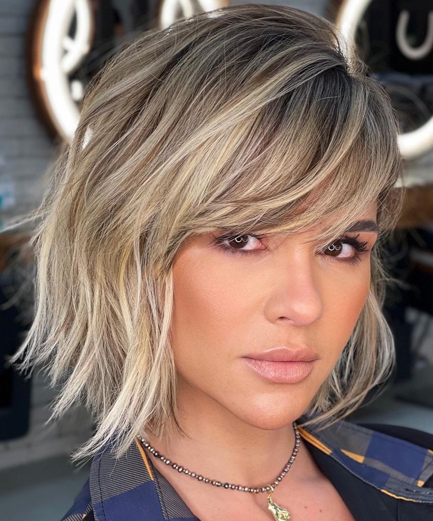 Long Vertical Bob Hairstyle Susurros Culpables